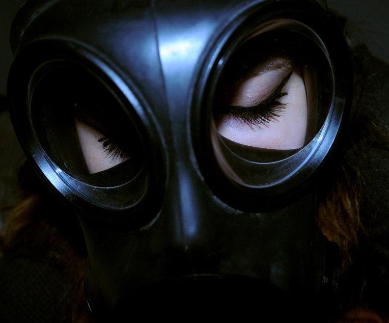 세계 방독면 여성들의 예쁜 시선[world Gas Mask Girls Beauty Gaze] 네이버 블로그